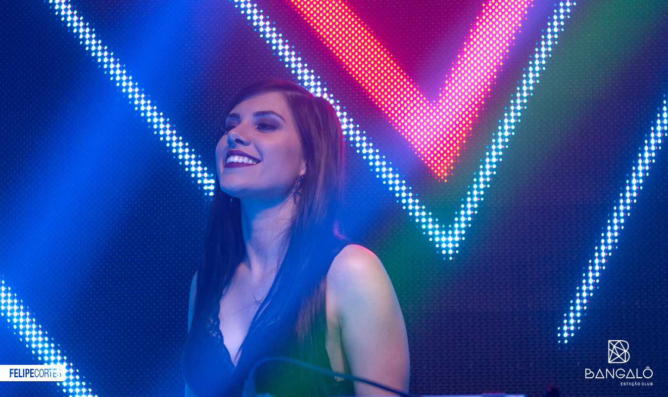 Segue o Baile com Dj BARBARA LABRES - Bangalô Estação Club